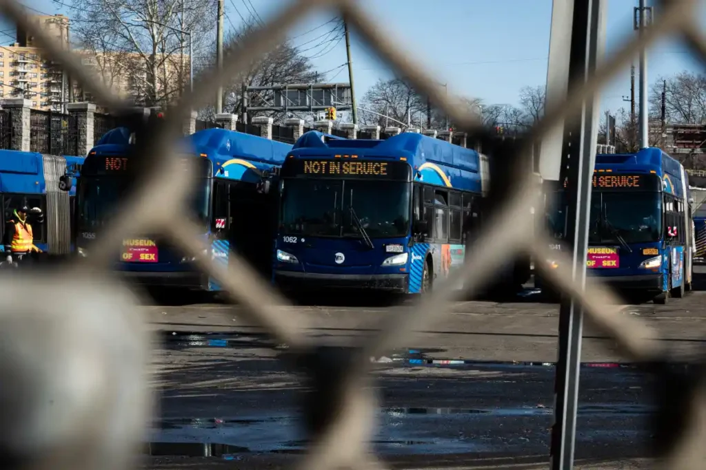 ‘Nobody worked these hours.’ TWU accuses MTA of falsifying bus ...
